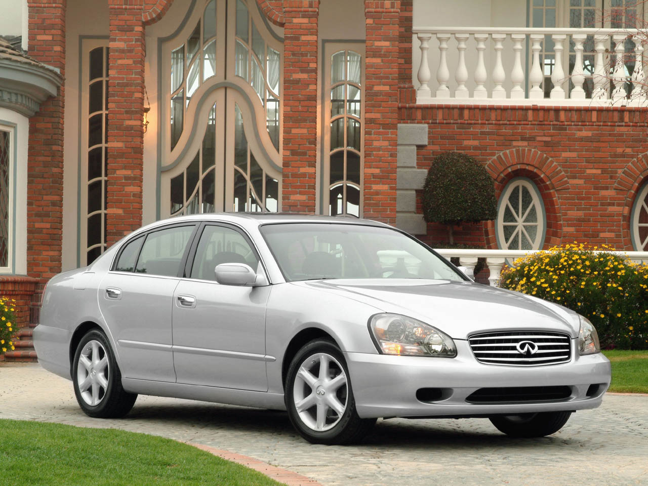 Infiniti Q45 technical specifications and fuel economy
